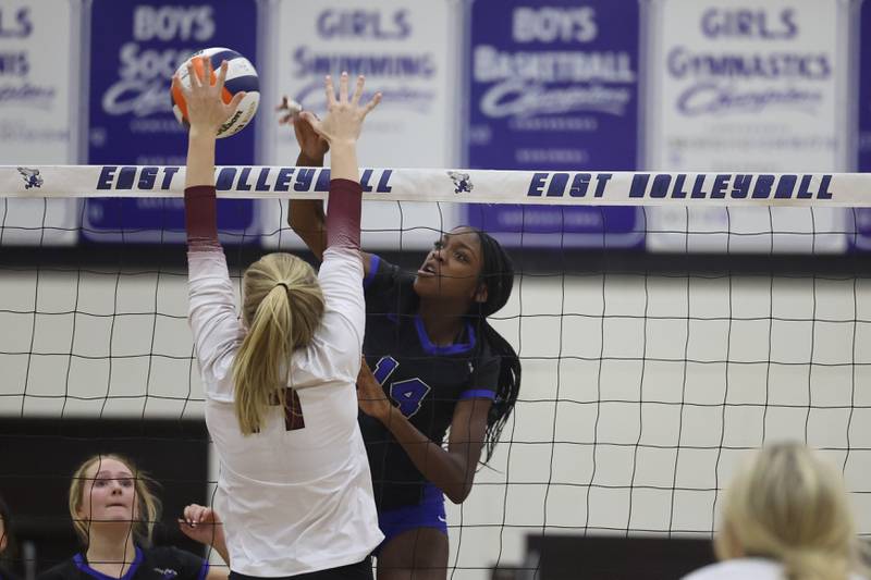 Photos: Lockport vs. Lincoln-Way East Girls Volleyball – Shaw Local