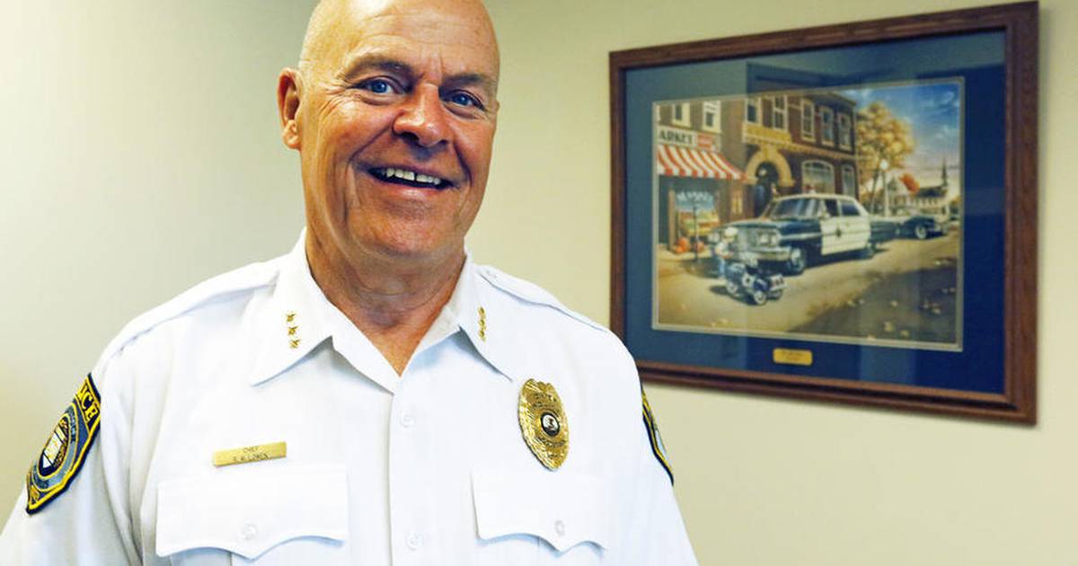 Woodstock Police Chief Robert Lowen shows dedication throughout career ...