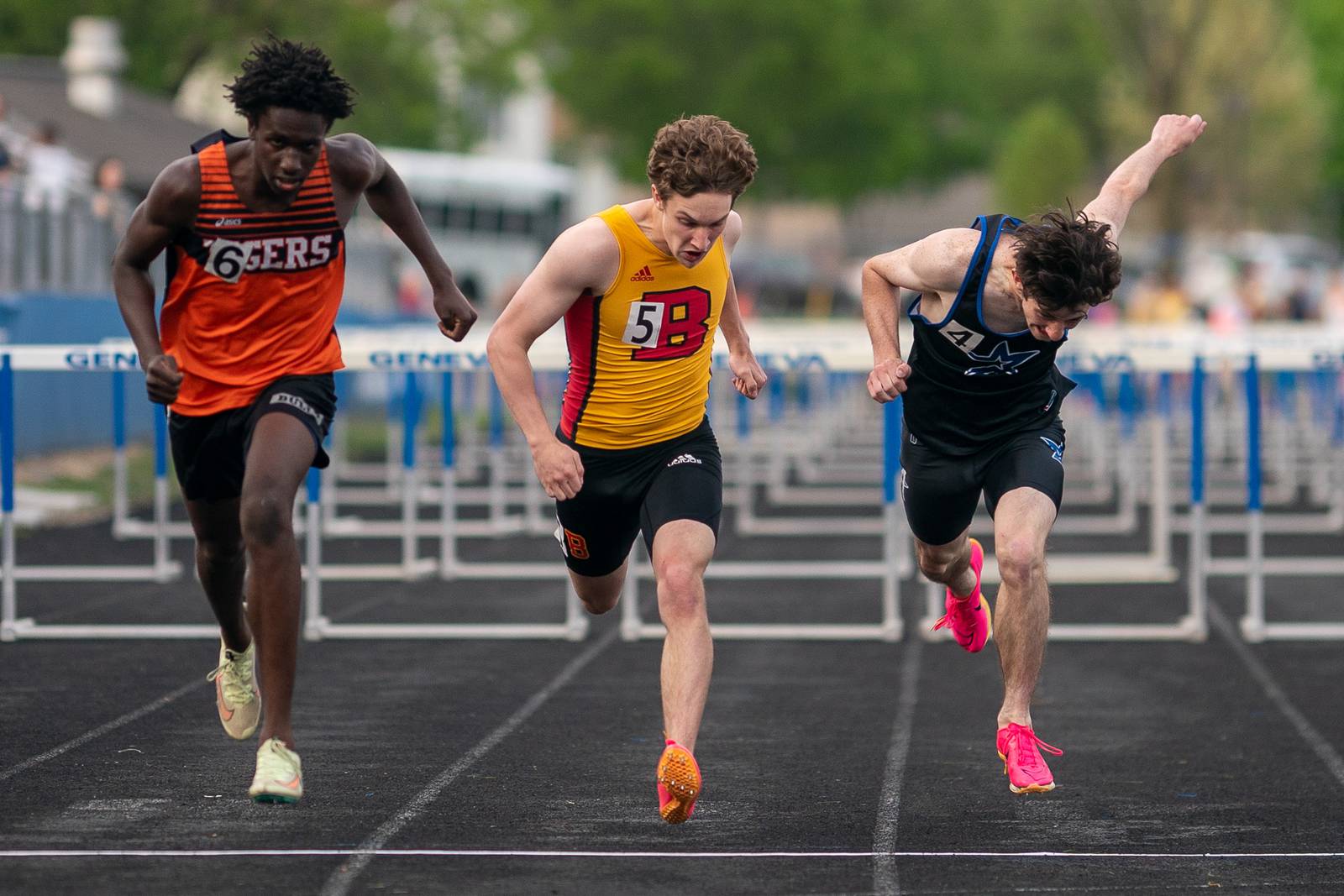 Photos: DuKane Conference boys track and field meet – Shaw Local