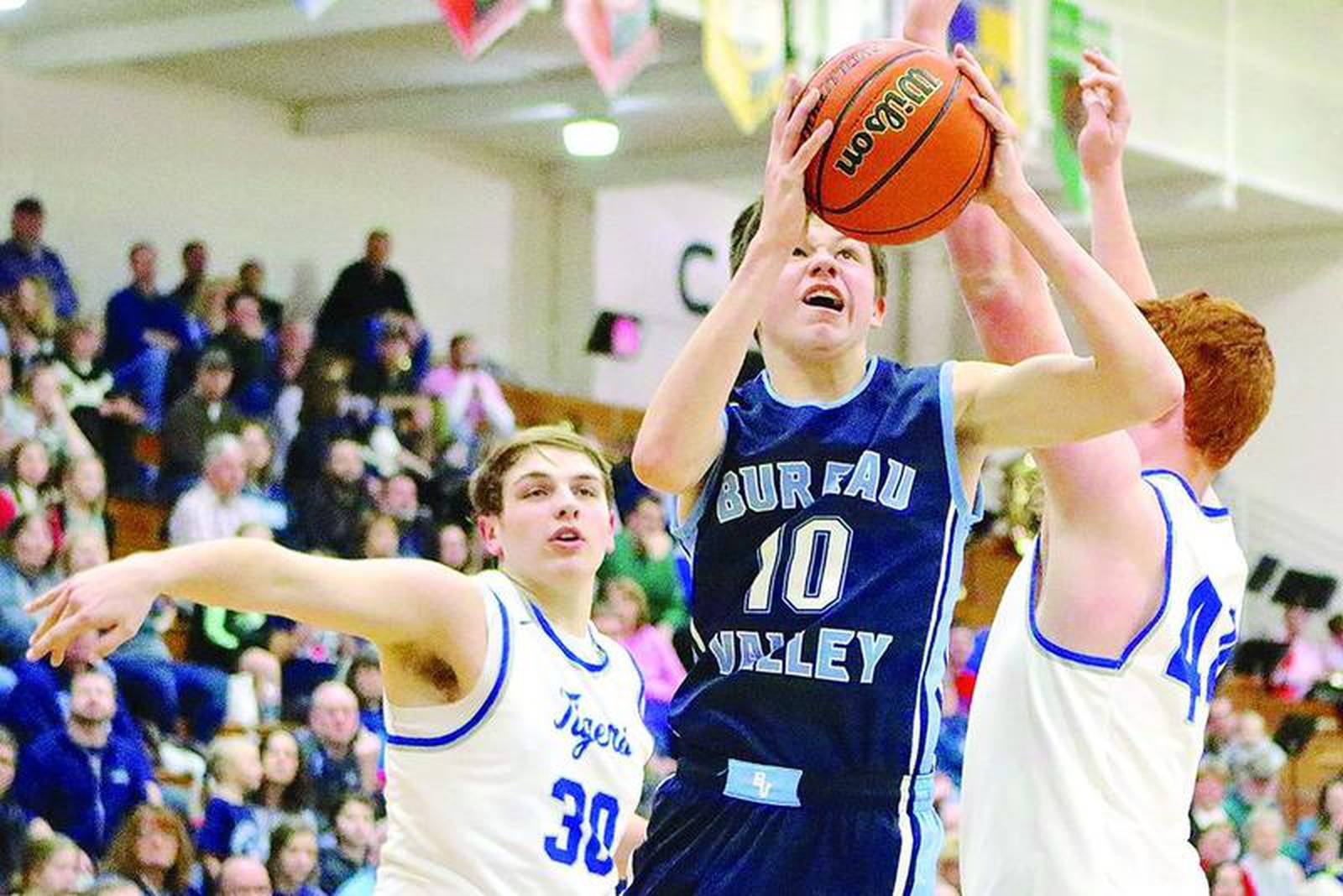 Tyler Gustafson back in the game at IVCC – Shaw Local