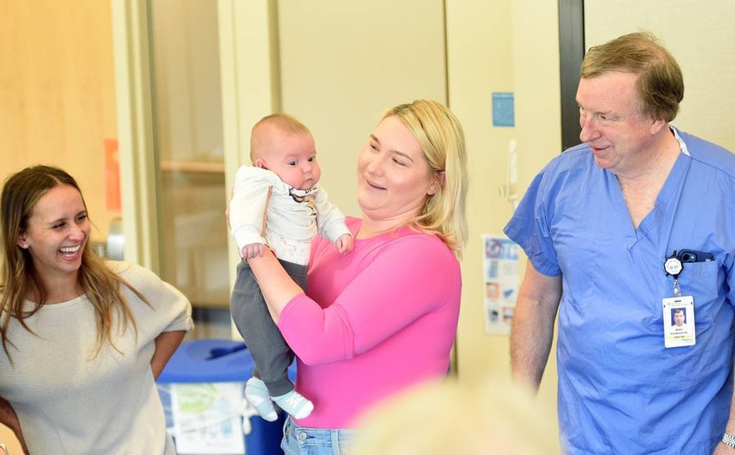 ‘Thank you for saving my life’: New mom thanks Elgin hospital staff ...