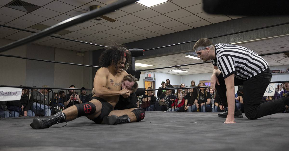 Photos: ZOWA Live wrestling kicks off season 12 – Shaw Local