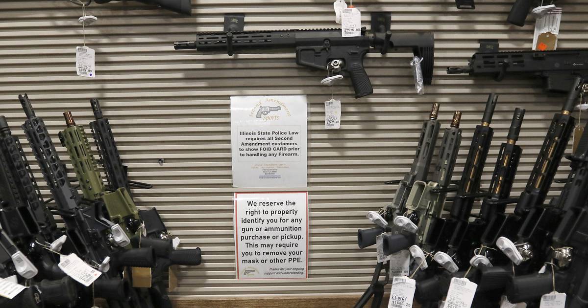 Illinois gun ban back in place for now after appellate court’s order ...