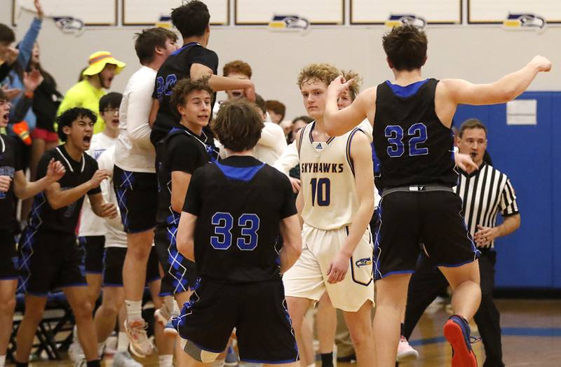 Photos: Woodstock vs. Johnsburg boys basketball – Shaw Local