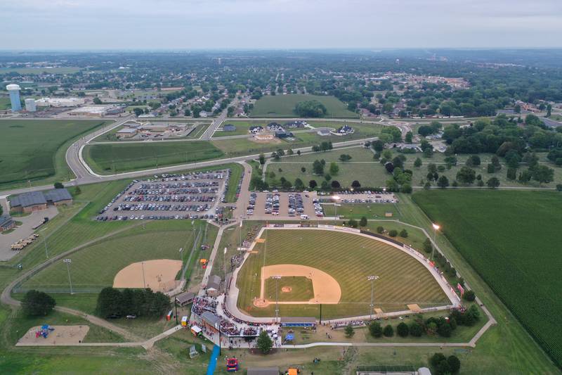 Photos: Illinois Valley Pistol Shrimp play last home game – Shaw Local
