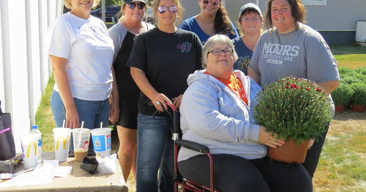 Princeton woman donates $1,000 back to her community through mum sale ...