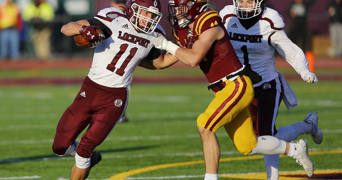 Photos: Lockport football beats Loyola in Class 8A semifinal – Shaw Local