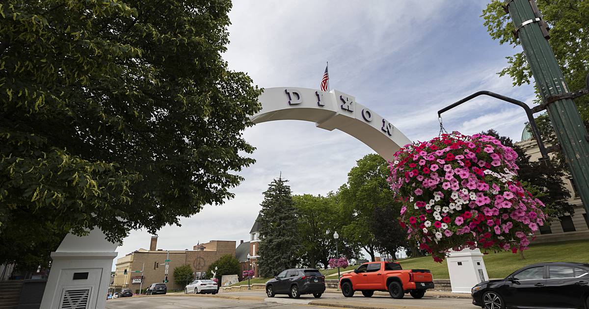 Dixon Arch face-lift complete in time for Petunia Fest – Shaw Local