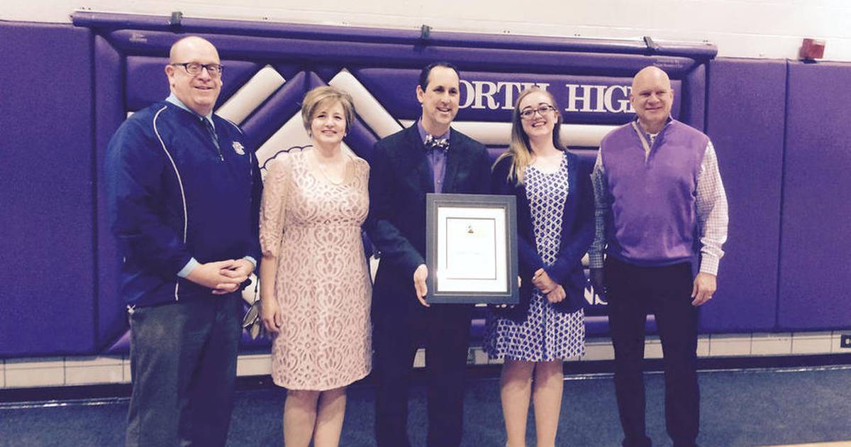 Grammys honor Downers Grove North music teacher Brayer Teague – Shaw Local