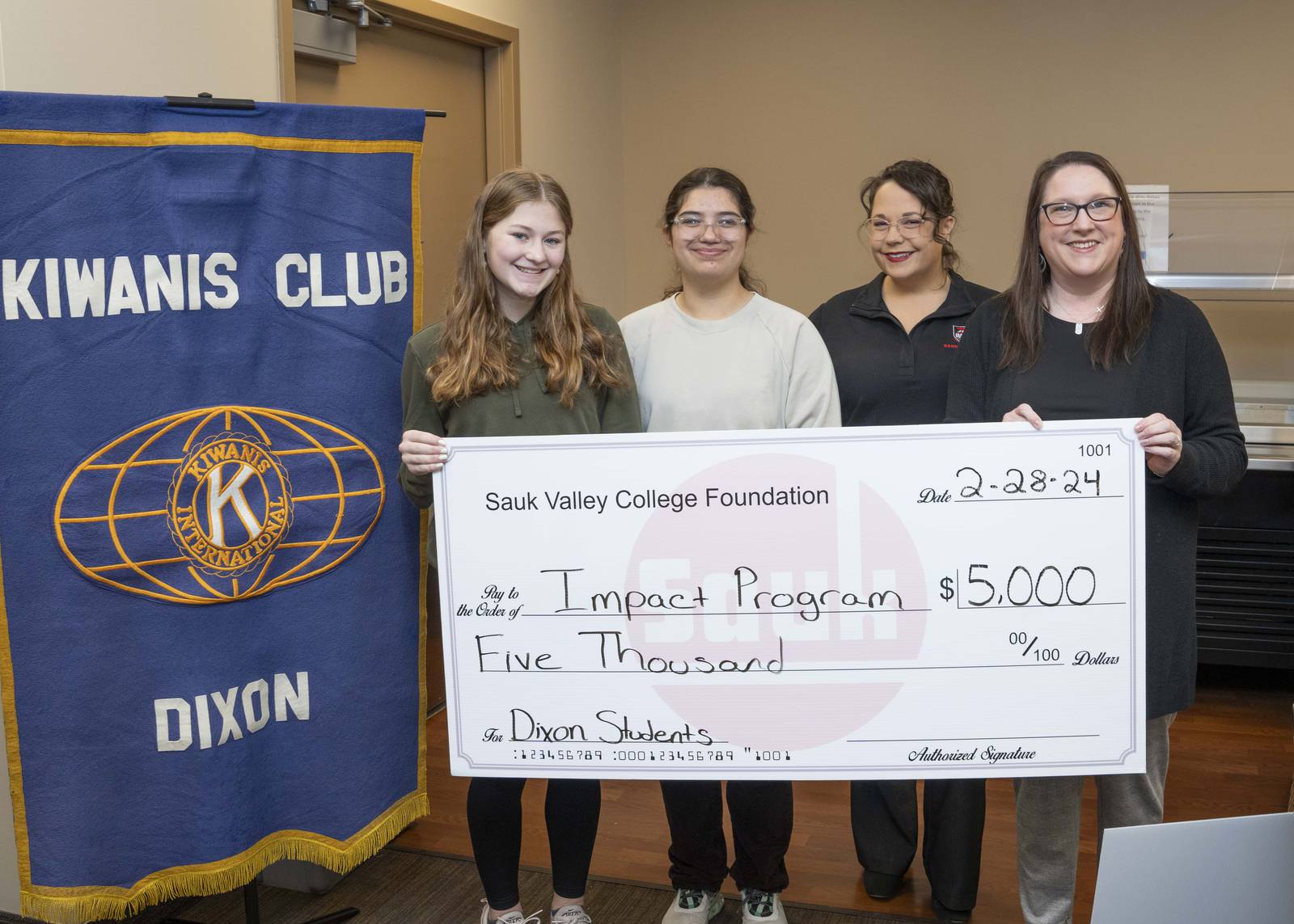 Dixon Kiwanis Club donates to SVCC Impact Program – Shaw Local