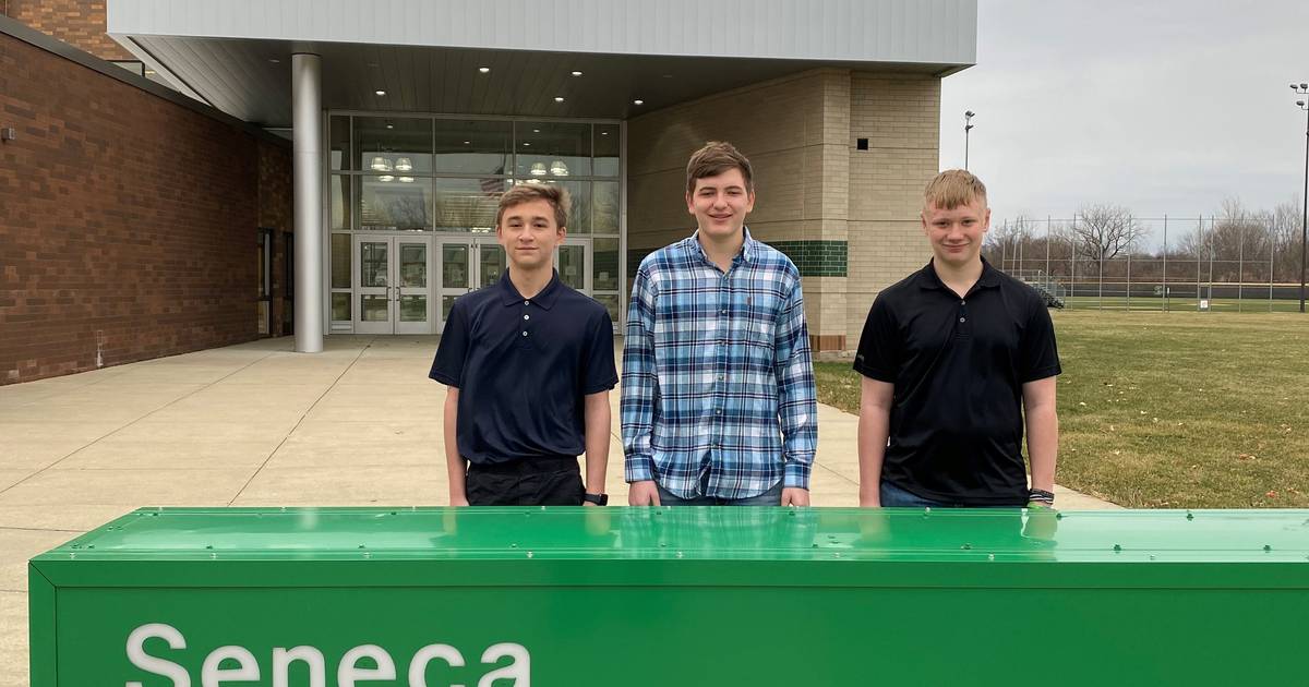 Seneca High School selects 3 sophomores for 2023 HOBY Leadership ...