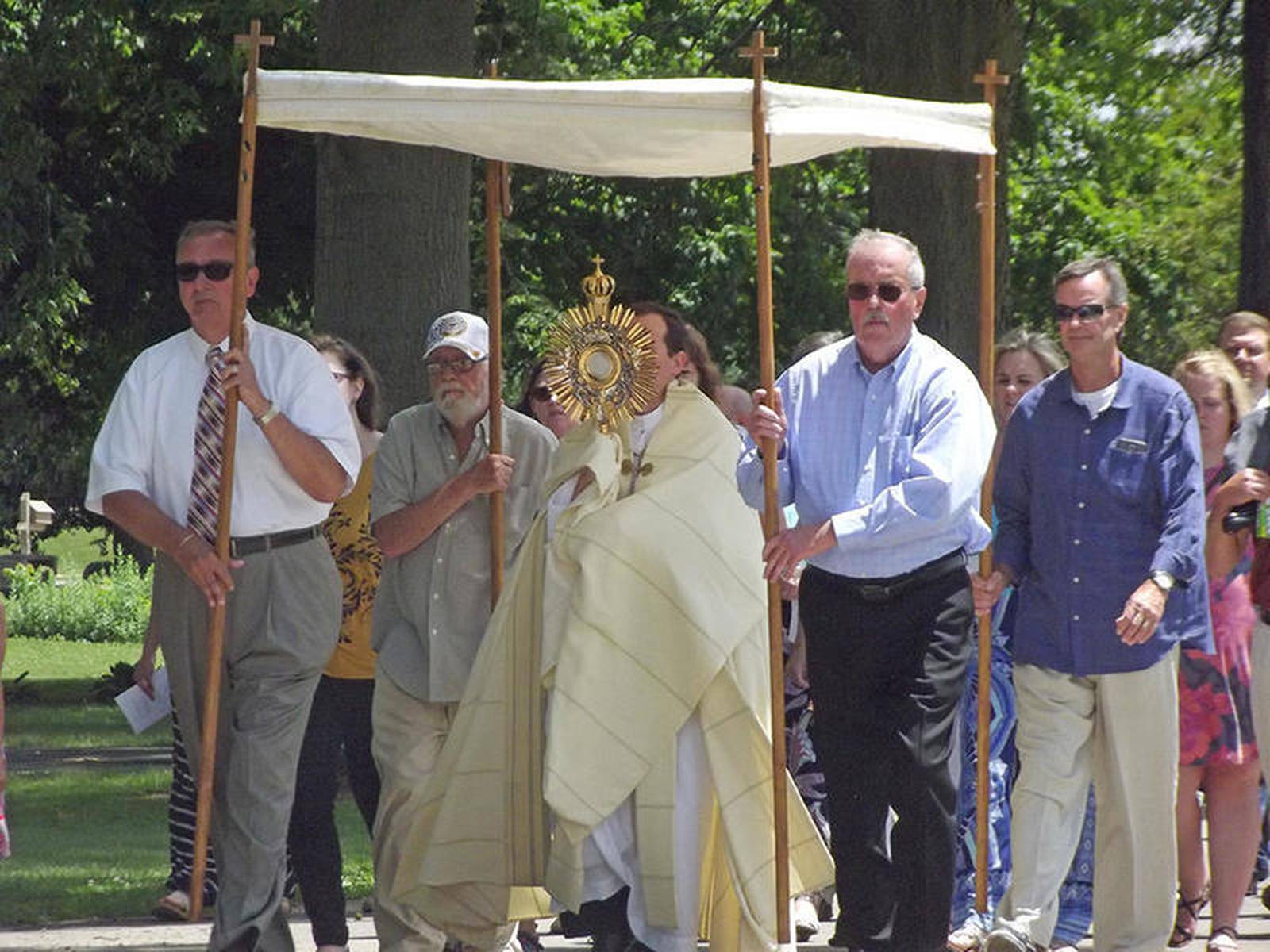 Kendall Catholics excited for a Chicago-born pope – Shaw Local