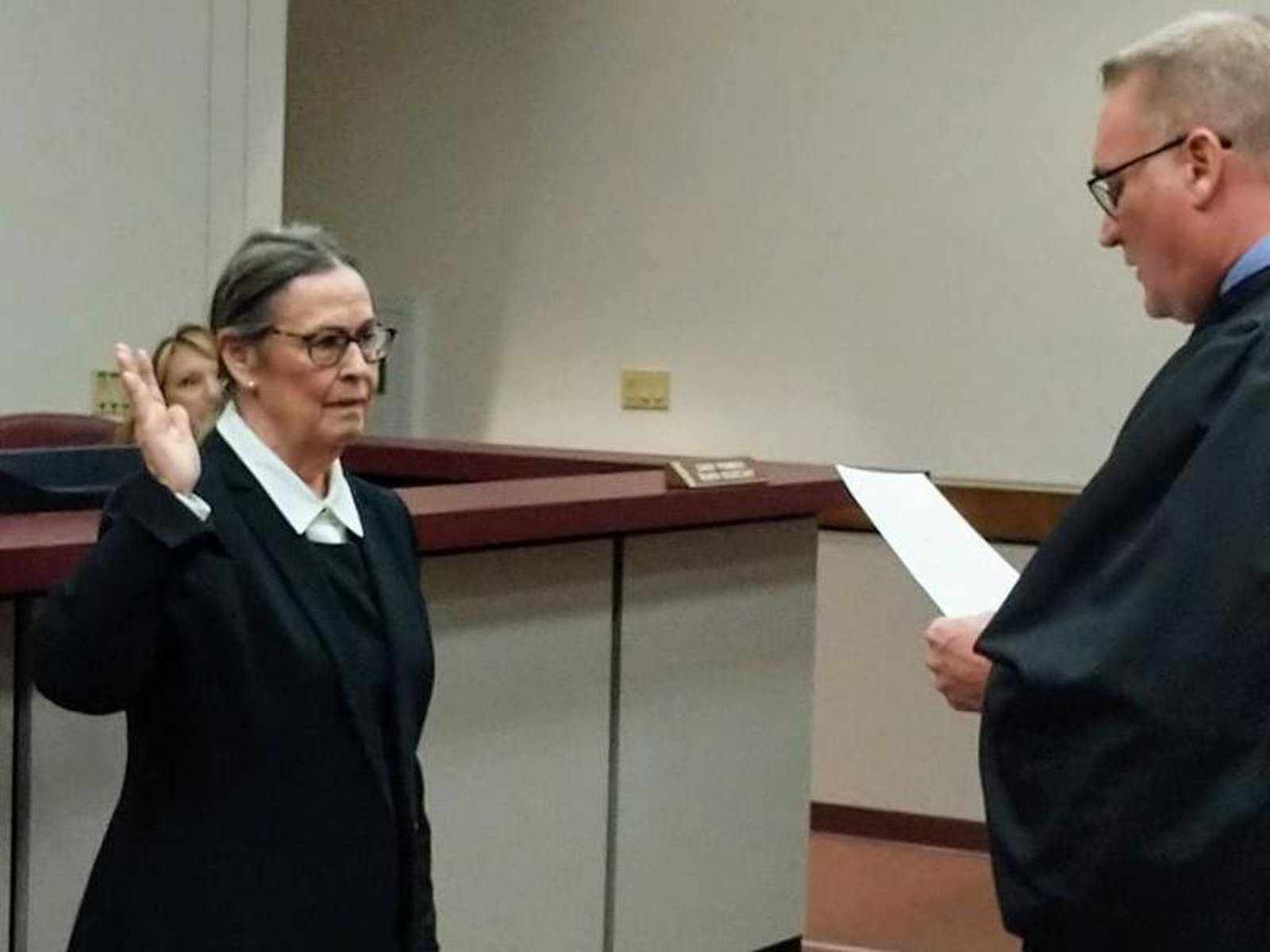 Retired Morris lawyer takes seat on Grundy County Board – Shaw Local