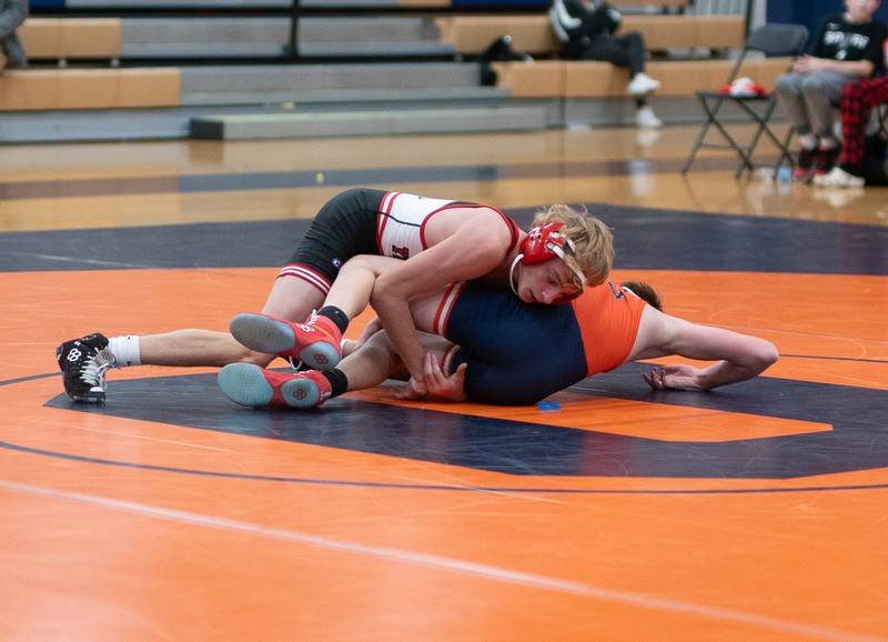Photos: Oswego vs. Yorkville wrestling – Shaw Local