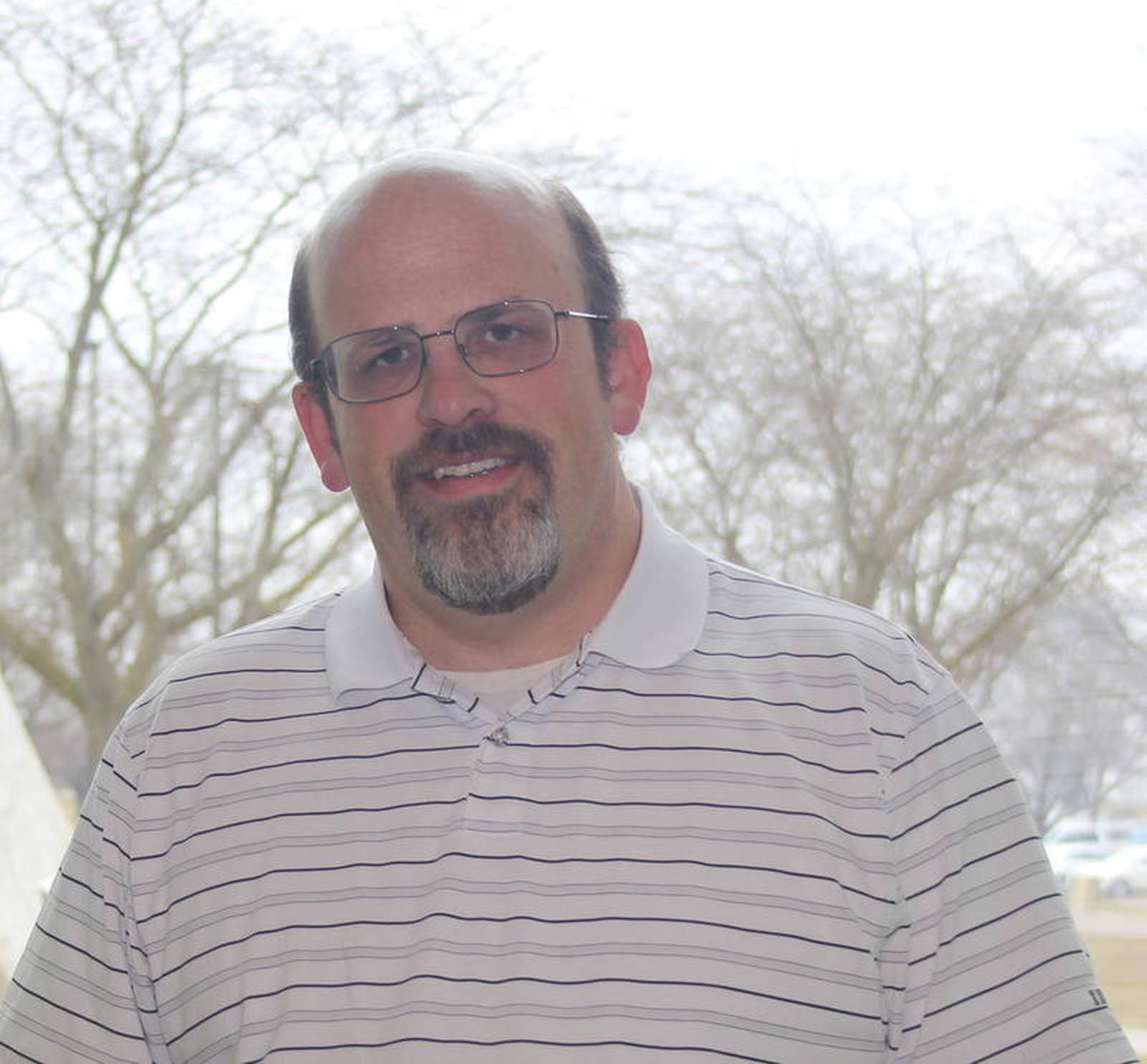 Longtime IVCC chemistry teacher wins Stephen Charry Memorial Award for ...