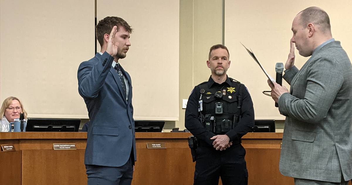 Oswego swears in new police officer – Shaw Local