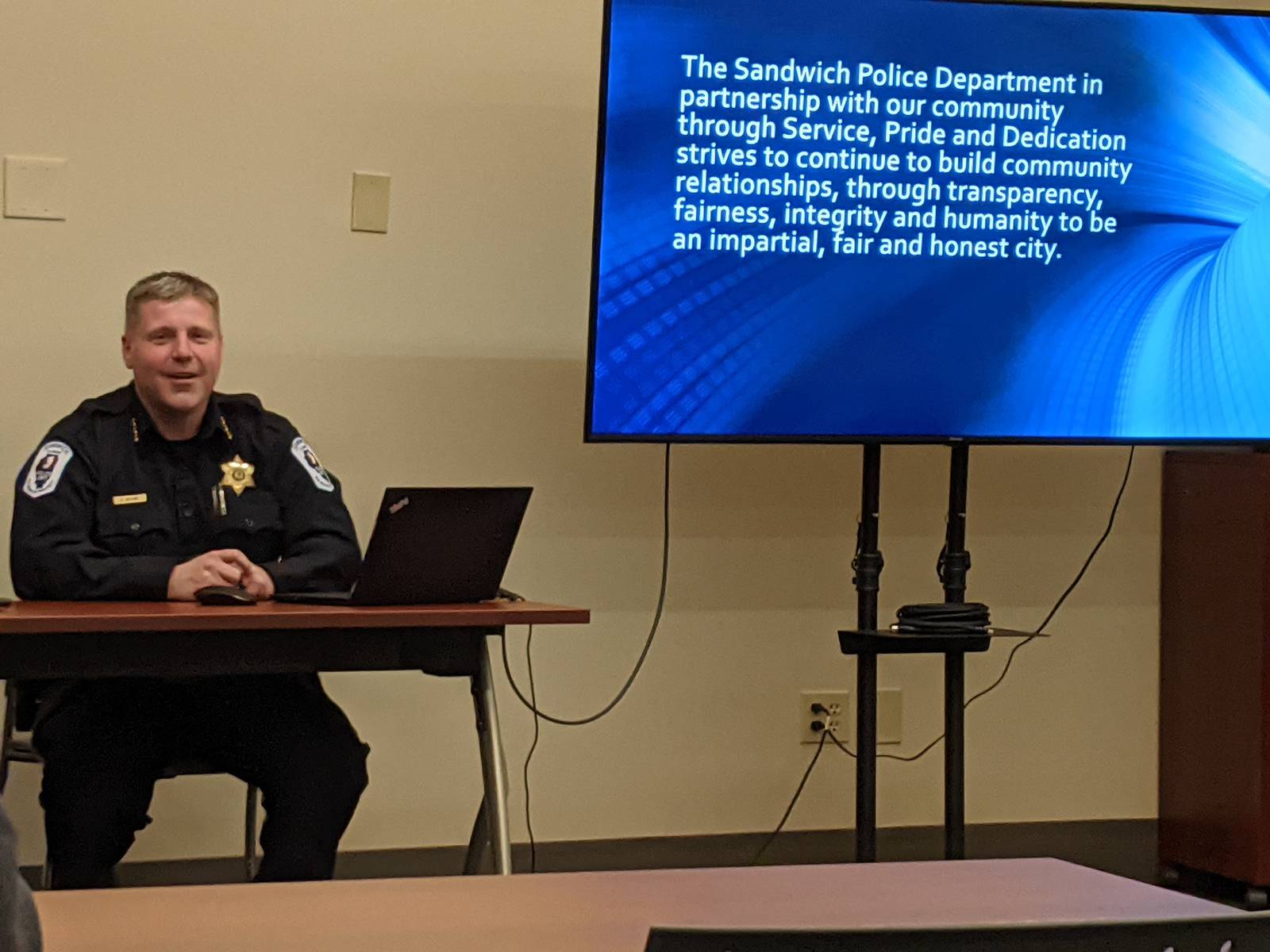 Putting police officers back in schools a priority for Sandwich chief ...