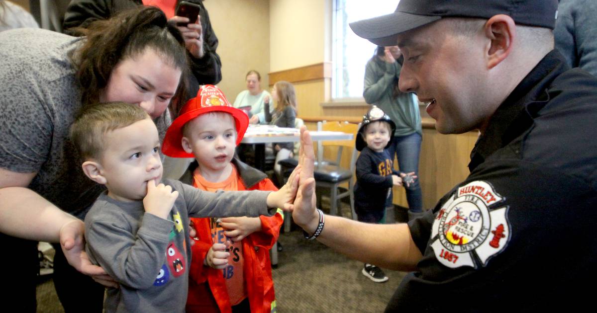 Photos: Read & Eat Fries With a Firefighter – Shaw Local
