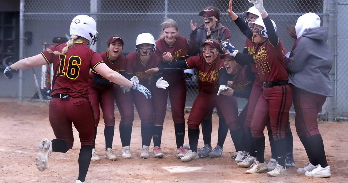 Softball: Richmond-Burton’s Taylor Davison hits walk-off home run to ...
