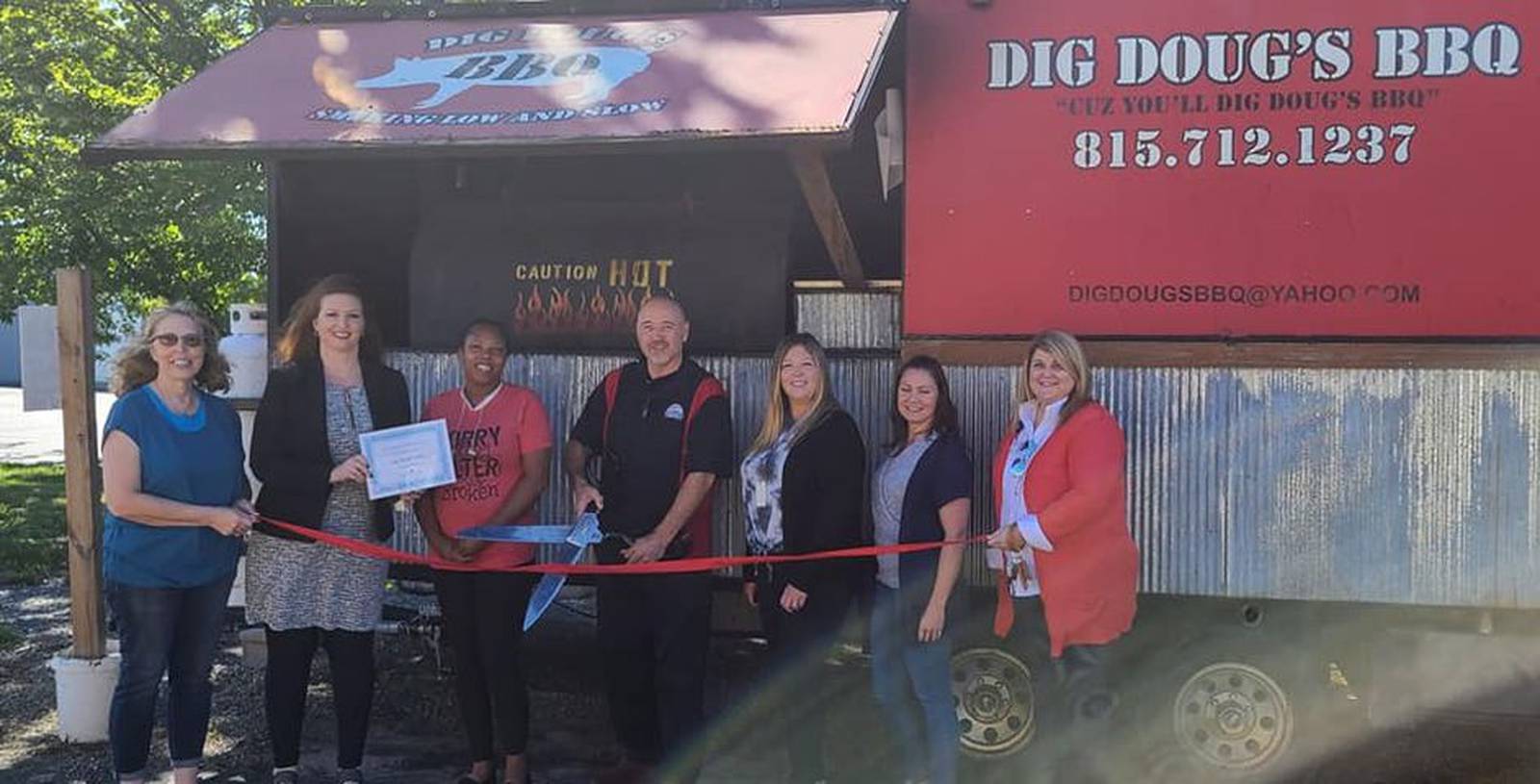 Dig Doug’s named Streator Chamber business of the month – Shaw Local