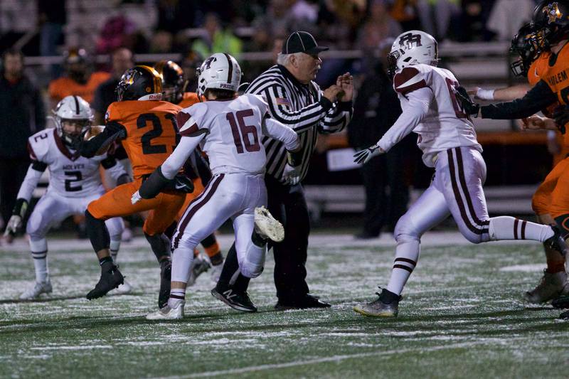 Photos: Prairie Ridge vs. Harlem IHSA Class 6 football quarterfinals ...