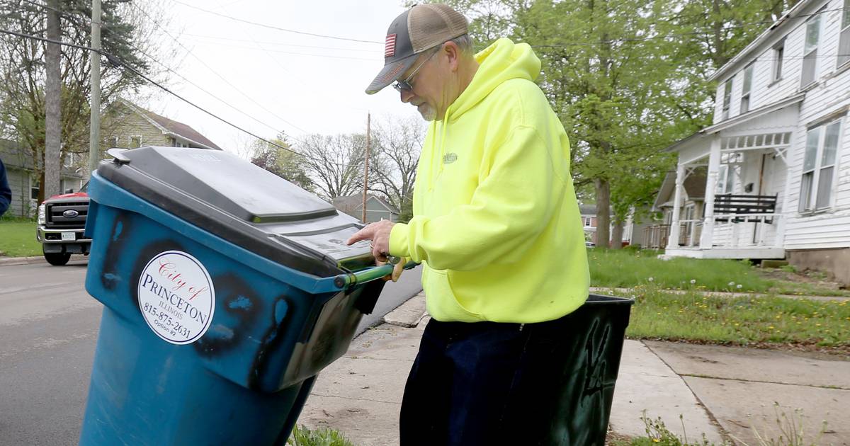 Princeton’s new garbage trucks, totes now in action – Shaw Local