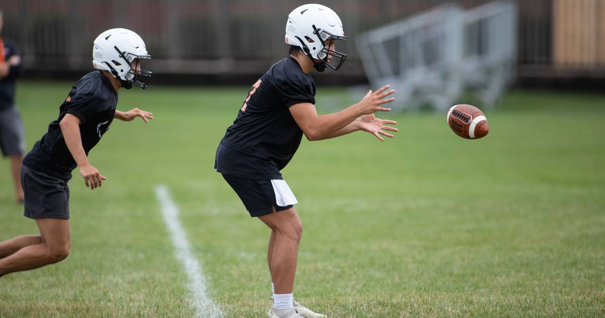 After a year away from football, Lane Robinson emerges as St. Charles ...