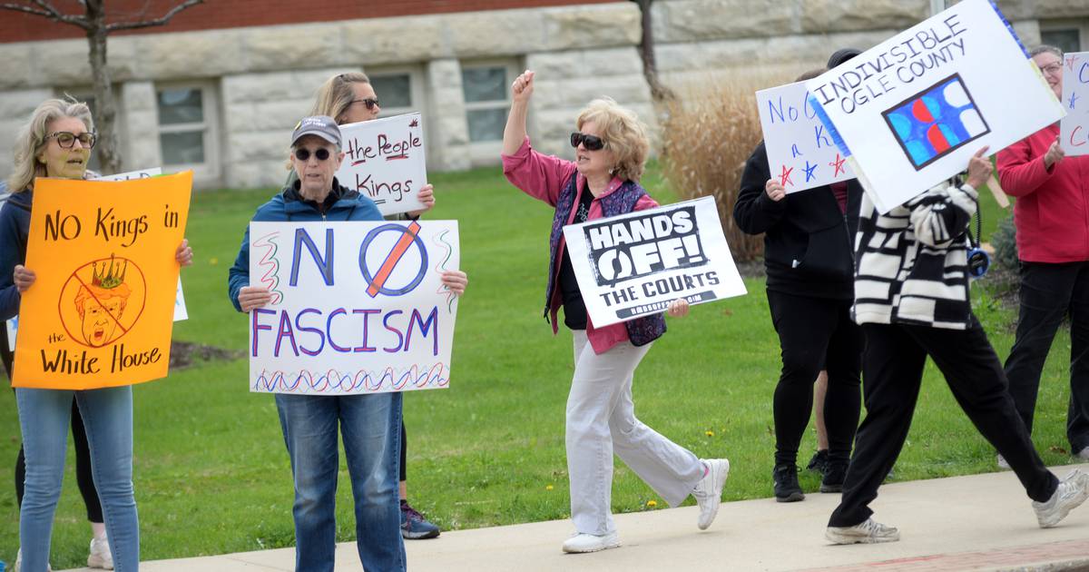 Second ‘Hands Off’ rally held around historic courthouse in Oregon ...