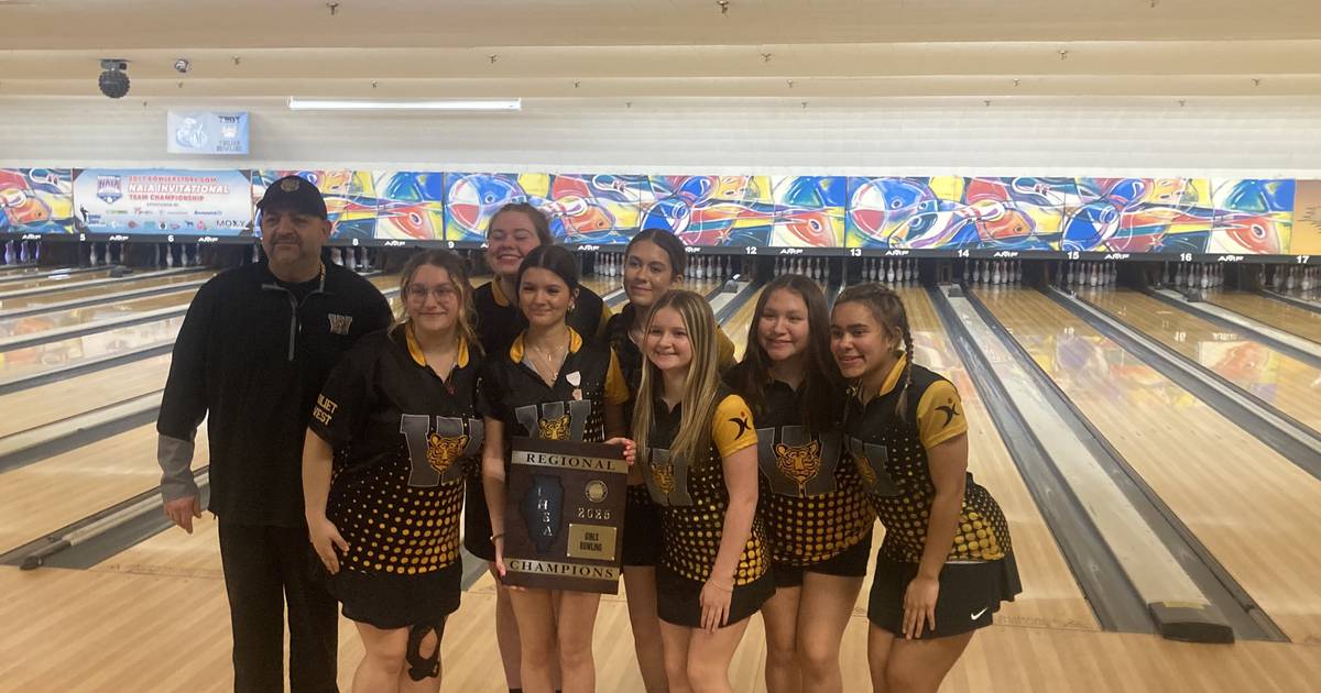 Joliet West girls bowling rolls to regional championship – Shaw Local