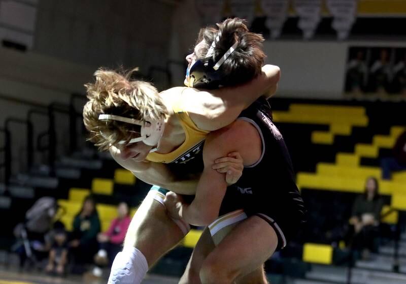 Photos: Prairie Ridge vs. Crystal Lake South wrestling – Shaw Local