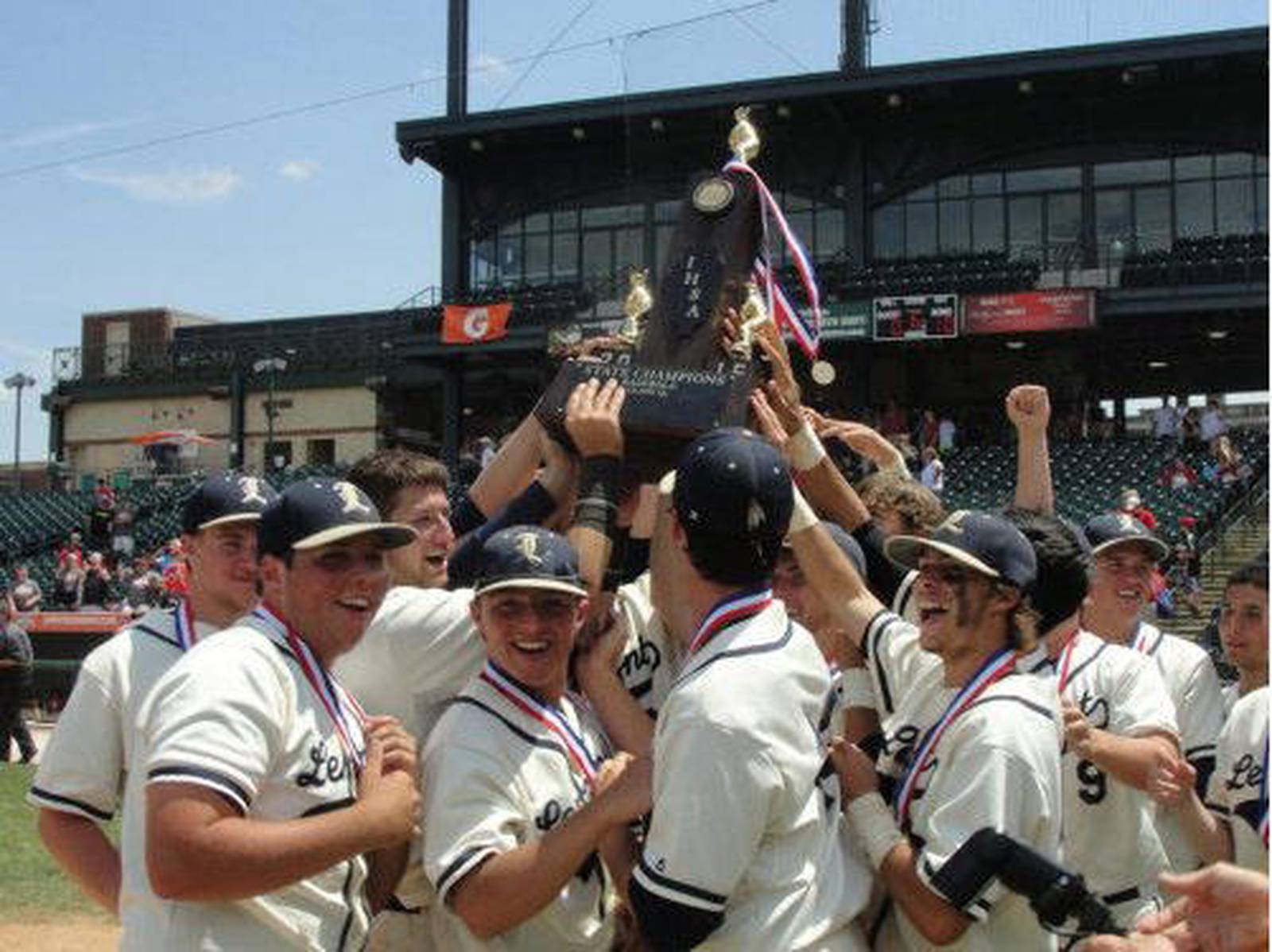 Lemont reigns in 3A baseball world – Shaw Local