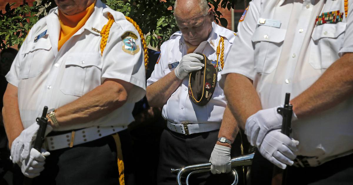 Photos: Woodstock Memorial Day Ceremony and Parade – Shaw Local