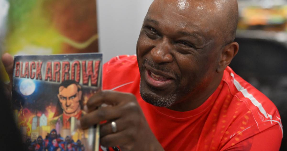 Photos: DuPage Comic Con in Wheaton – Shaw Local