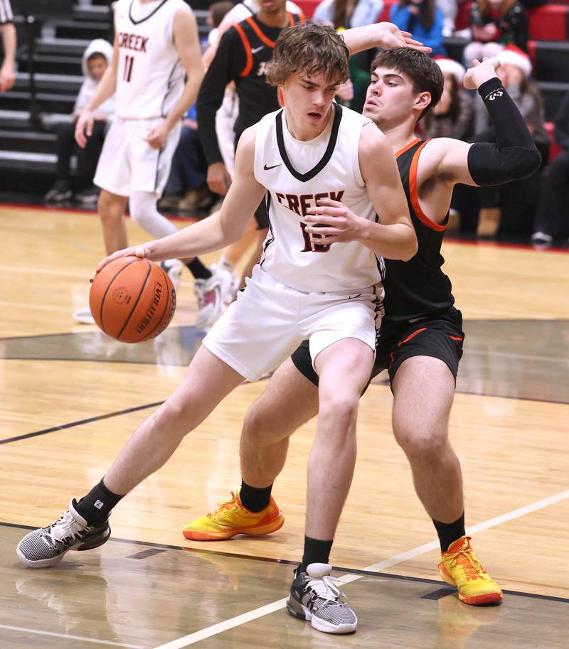 Photos: Indian Creek basketball hosts Elgin Academy – Shaw Local