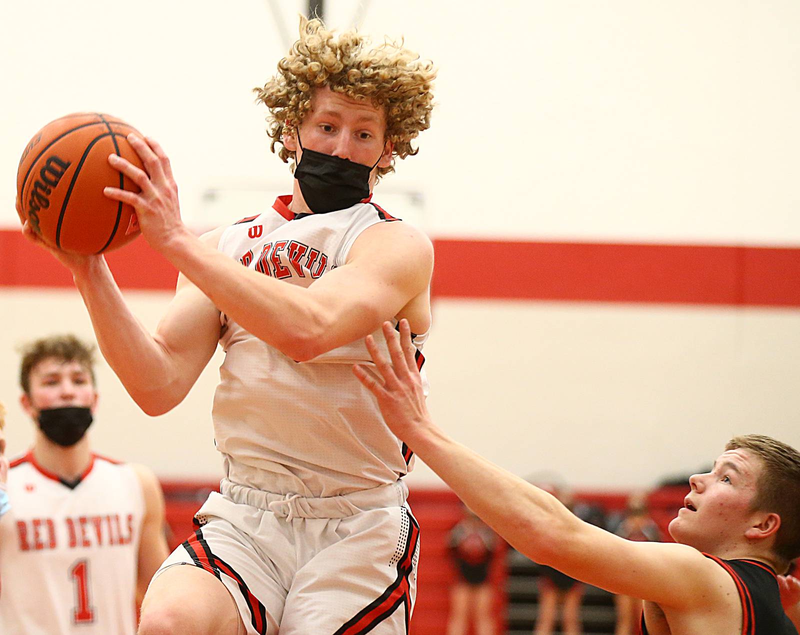 Hall boys return solid core in pursuit of regional title – Shaw Local