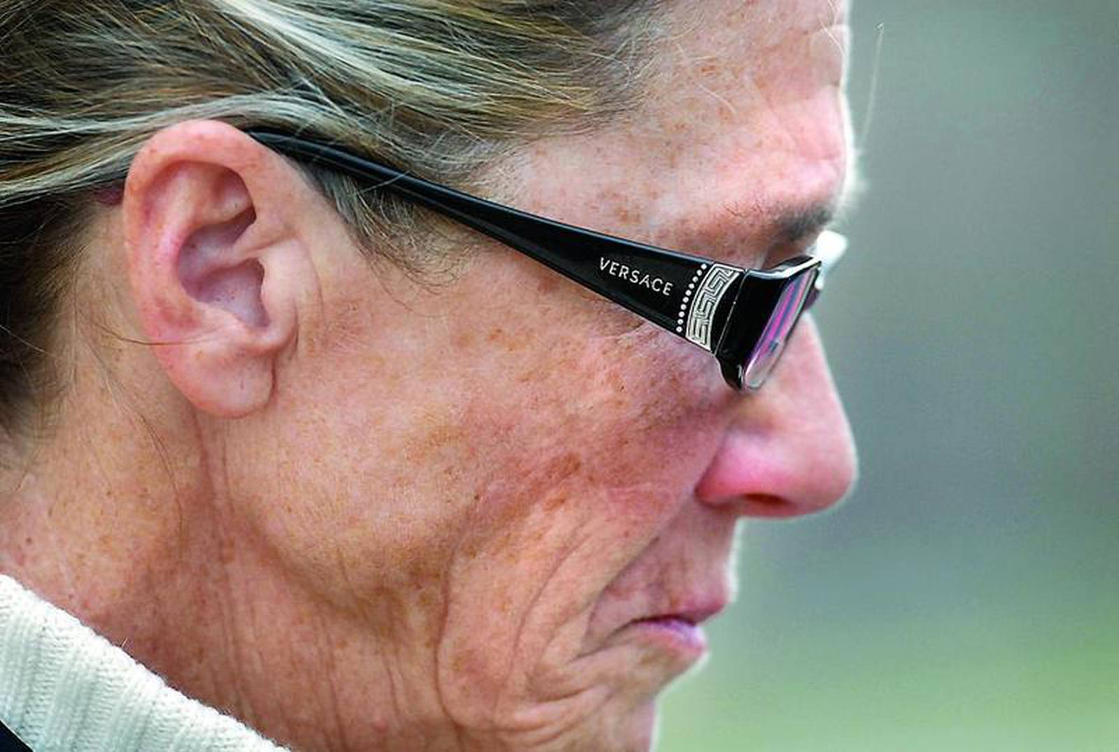 Crundwell withdraws federal court request for early release; will go ...