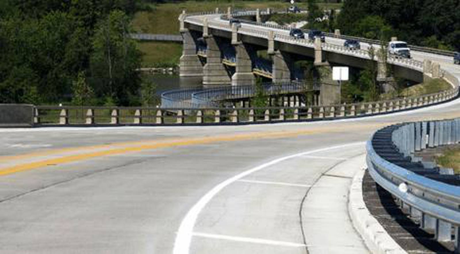 St. Charles resident seeks help from noise of Red Gate Bridge – Shaw Local