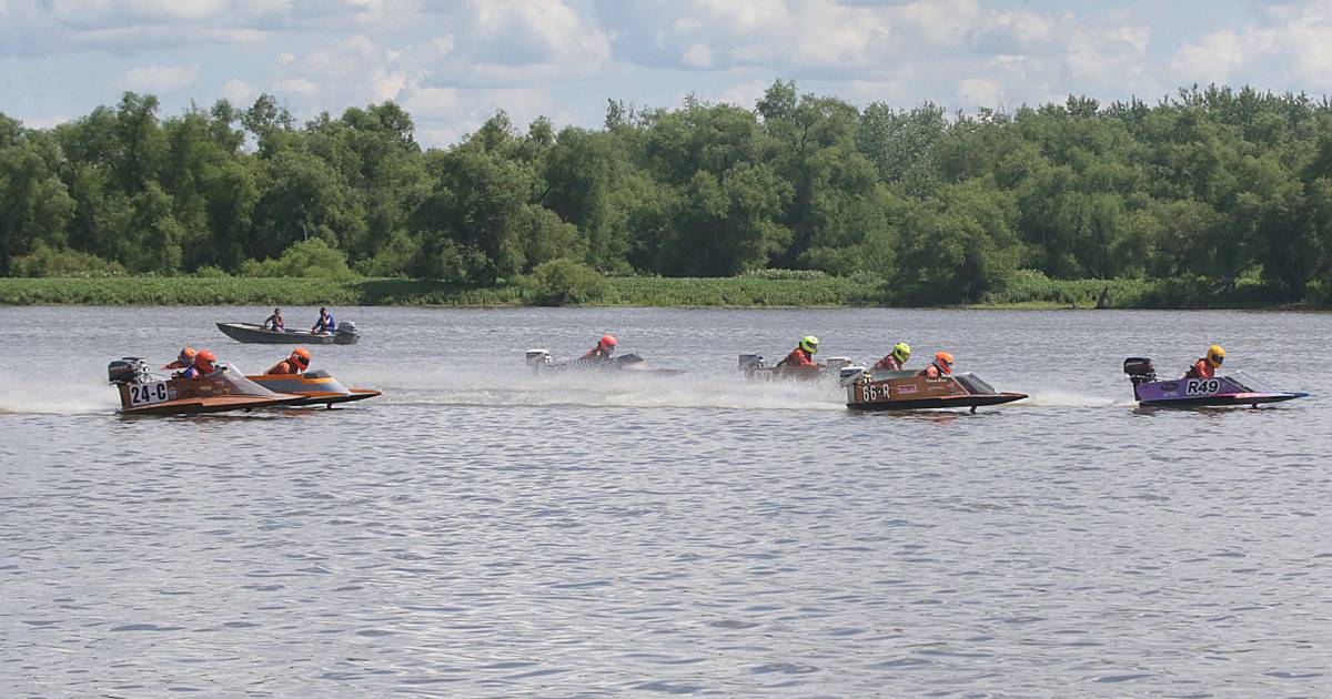 Photos: USTS National Champion Boat Races on Lake DePue – Shaw Local
