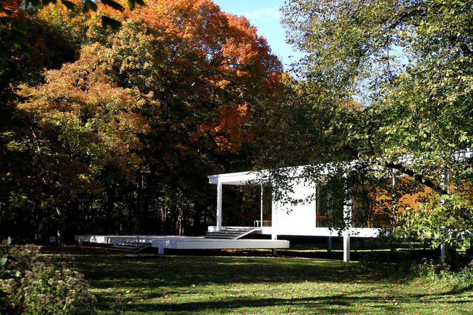 Farnsworth House raising funds for lower terrace restoration – Shaw Local