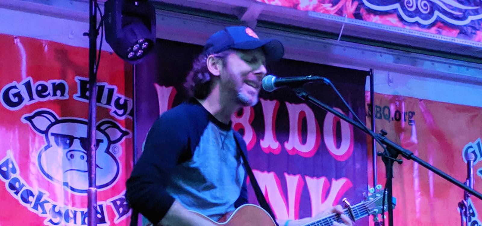 Heartfelt concert as Michael Heaton returns to play benefit – Shaw Local