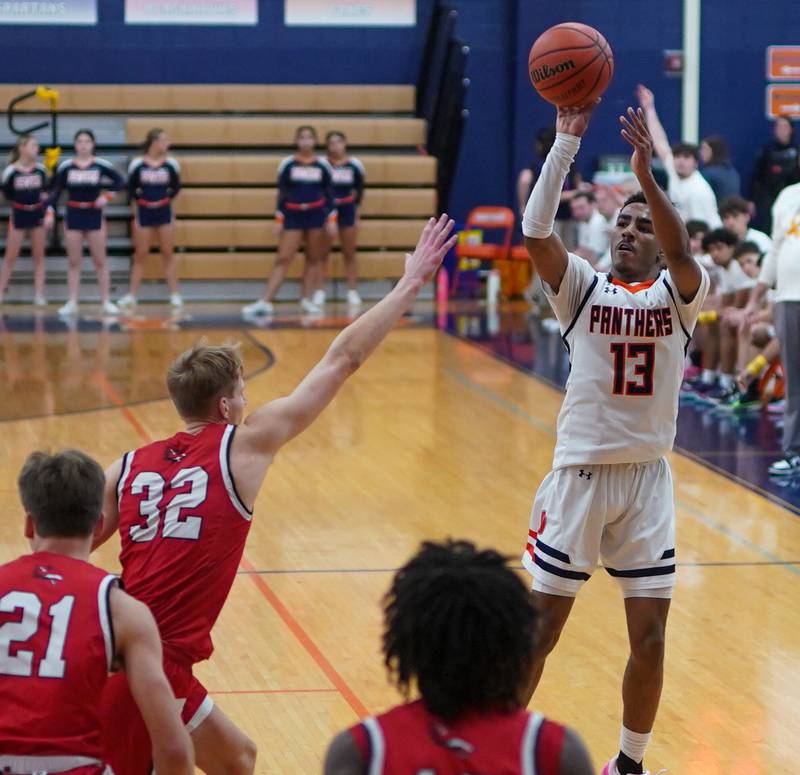 Photos: Oswego vs. Yorkville boys basketball – Shaw Local