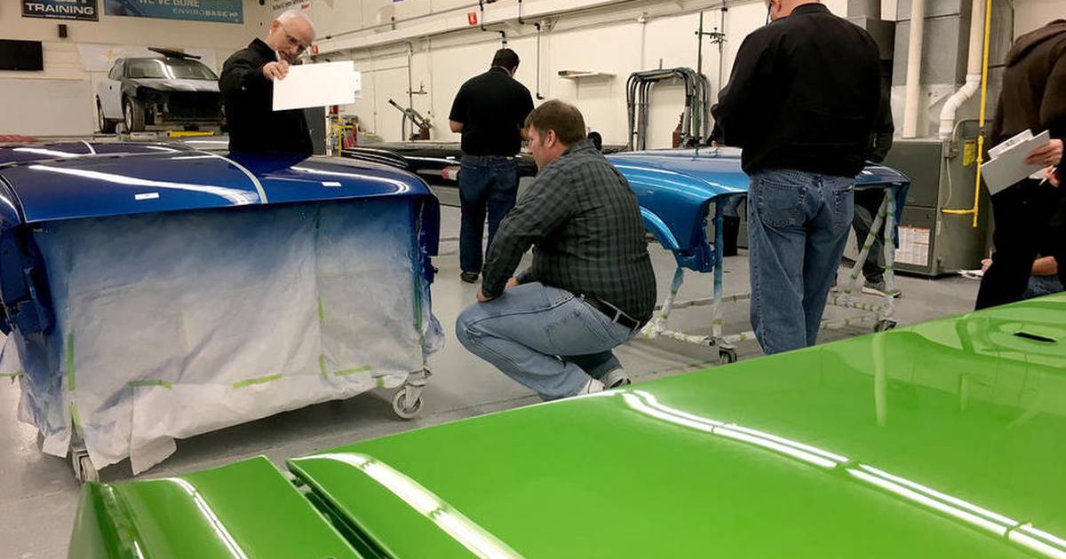 Waubonsee auto students' work judged by experts – Shaw Local