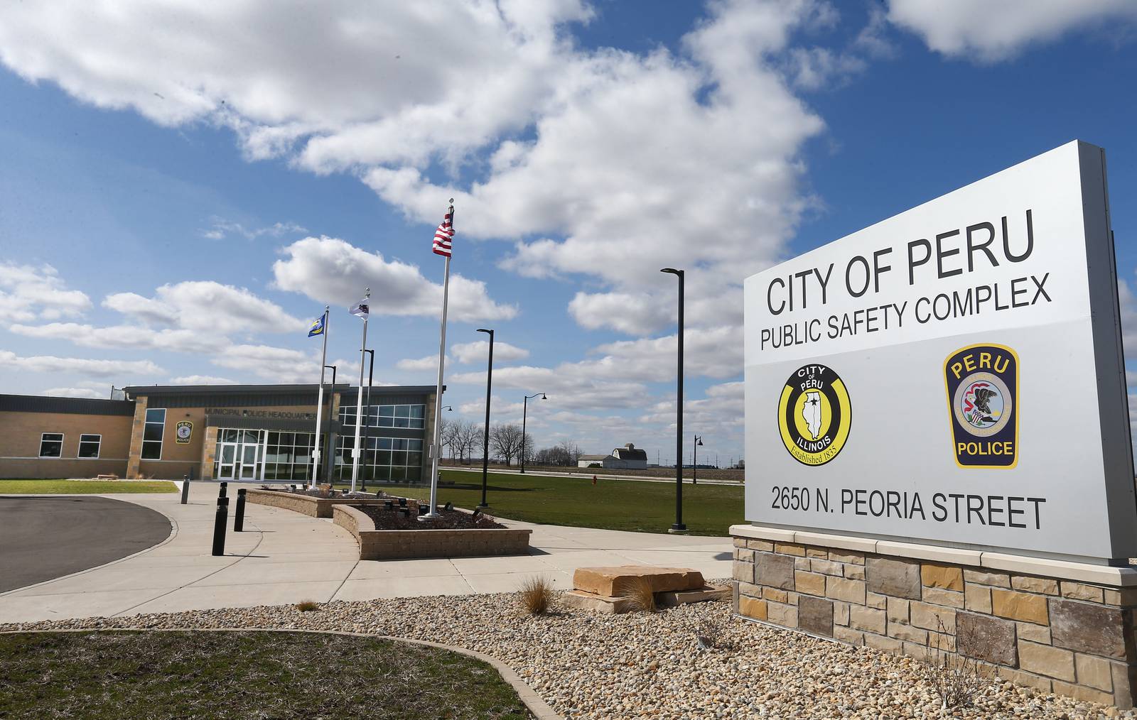 Peru police make busts in July 4 campaign – Shaw Local