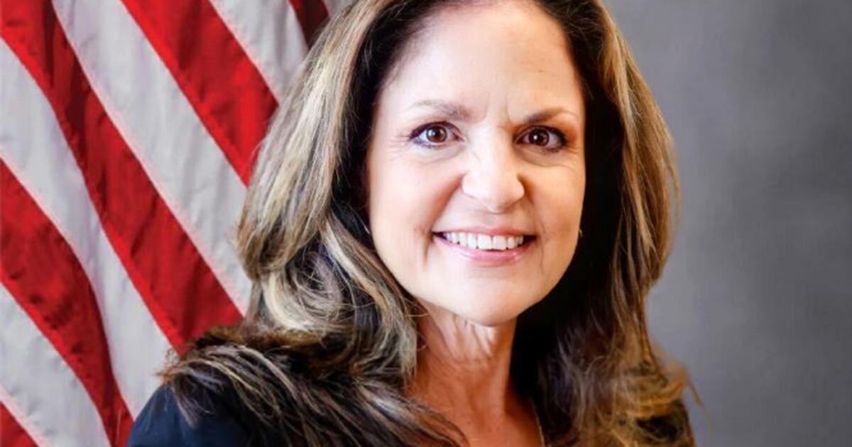 Casten’s GOP rival defends Trump, Vance on debunked claims about ...