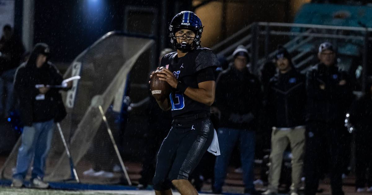 CCL/ESCC Week 11 Notebook: Mount Carmel set for massive Class 8A clash ...