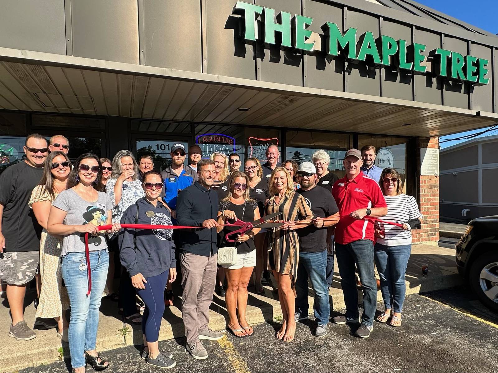 Maple Tree Tap celebrates new ownership with ribbon-cutting – Shaw Local