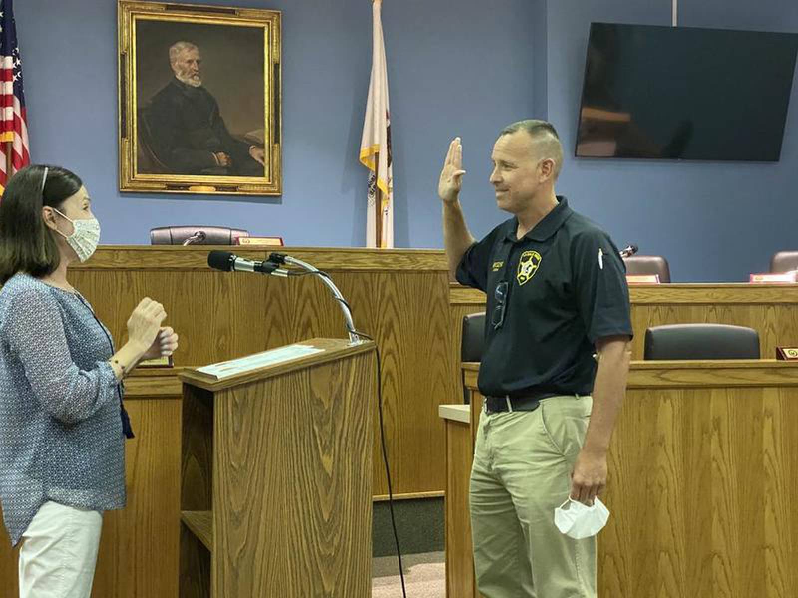 PHOTO: New La Salle police chief sworn into office – Shaw Local