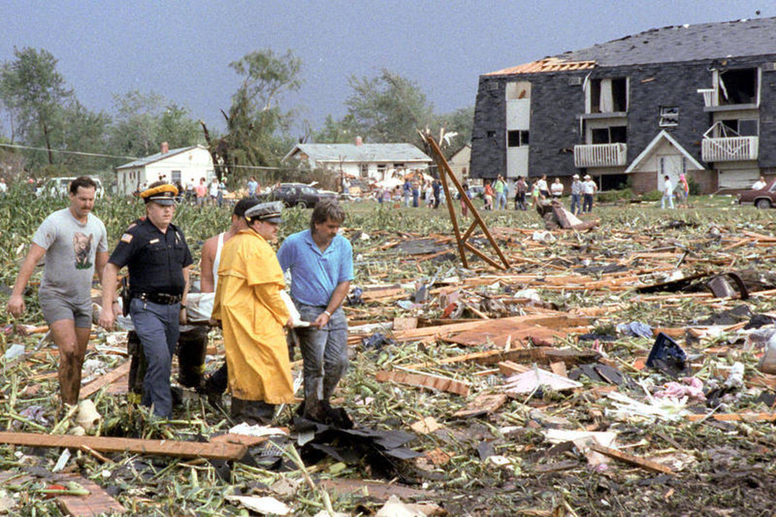Photos: Plainfield remembers 1990 tornado 30 years later – Shaw Local