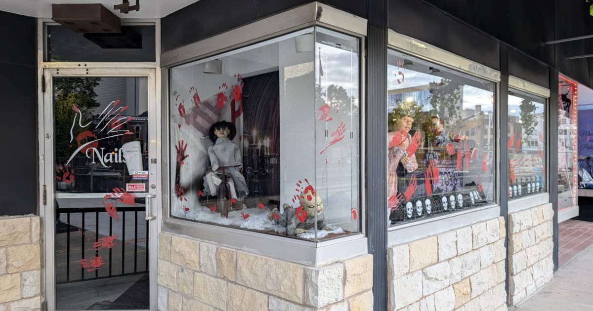 Baran-Unland: Check out winning downtown Joliet Halloween windows ...