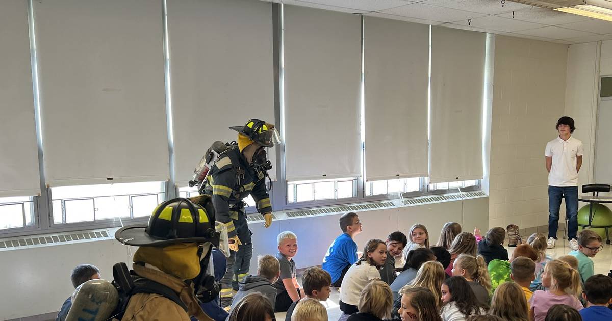 GAVC fire science students education Coal City Elementary kids on fire ...